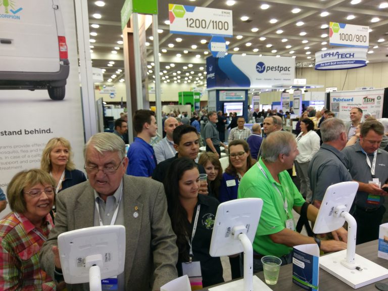 14 Trade Show Booth Activity Ideas | SocialPoint